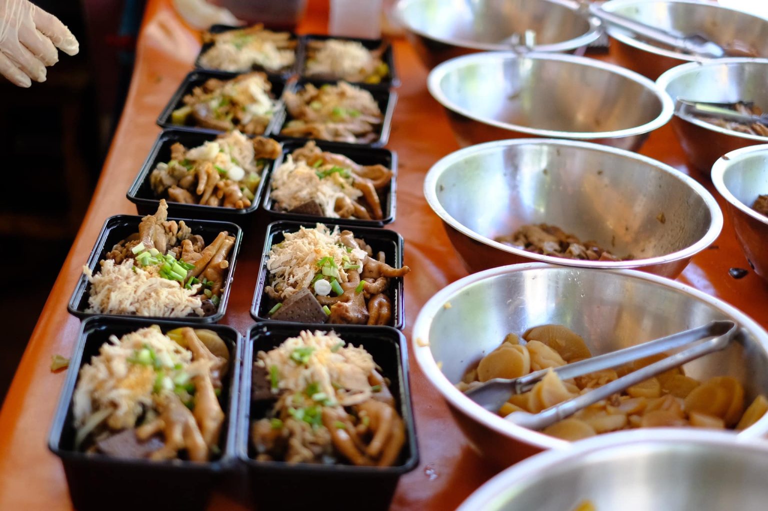 7 ร้านก๋วยเตี๋ยวไก่บุฟเฟ่ต์ กรุงเทพ 2023 น้ำซุปเด็ด กินได้แบบไม่อั้น