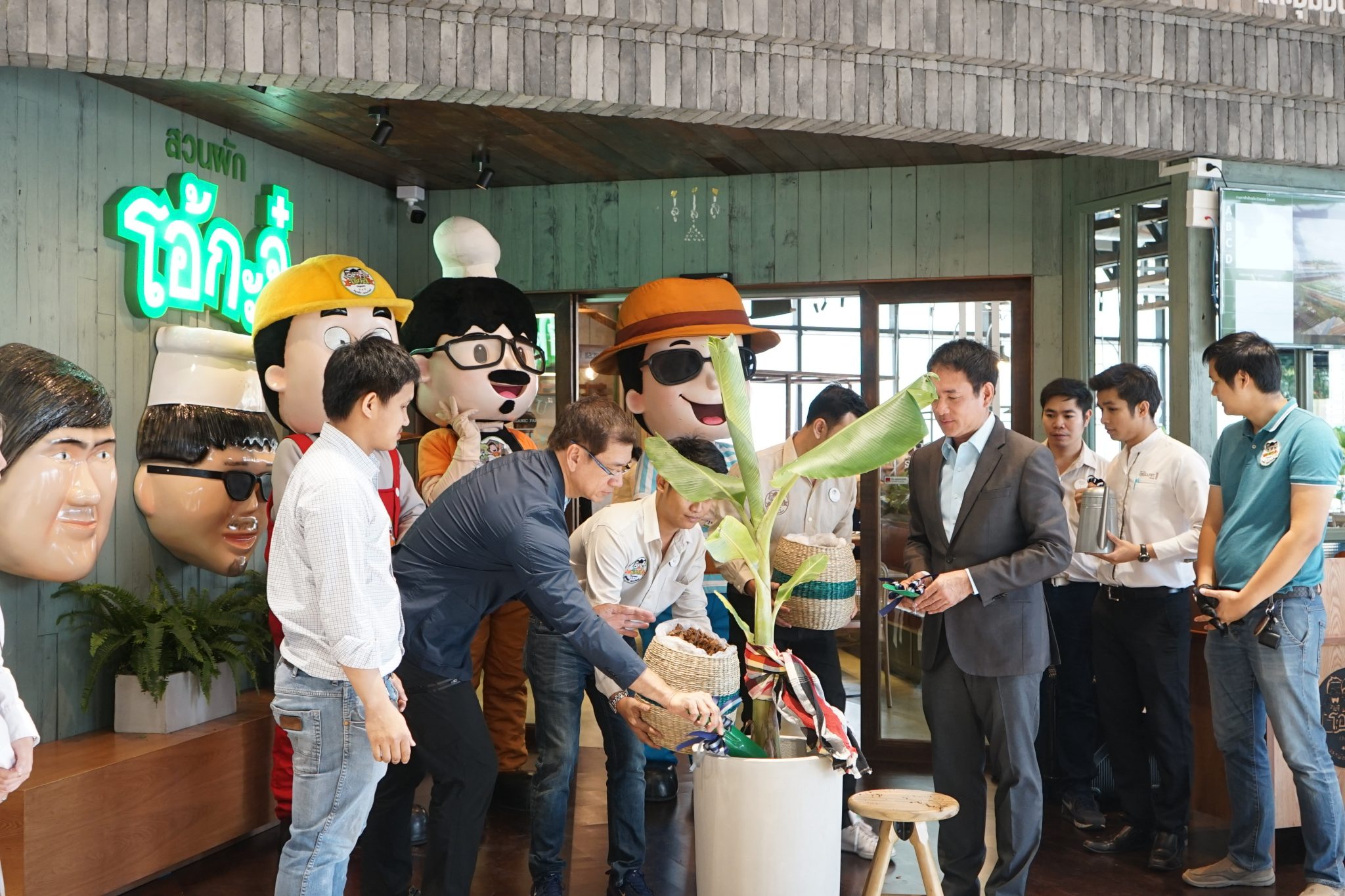 บอกพิกัด สวนผัก โอ้กะจู๋ ทั้งหมด 27 สาขา คนรักเมนูผักห้ามพลาด!